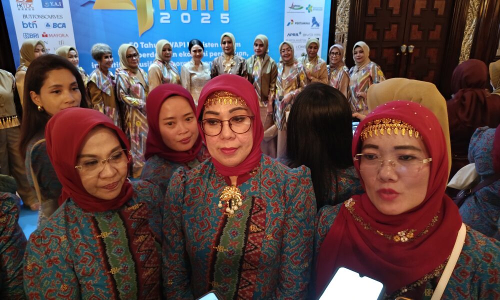 Dr.Connie Pania Putri, S.H., M.H Wakil Ketua Umum 1 Hadiri Rapat Kerja ...